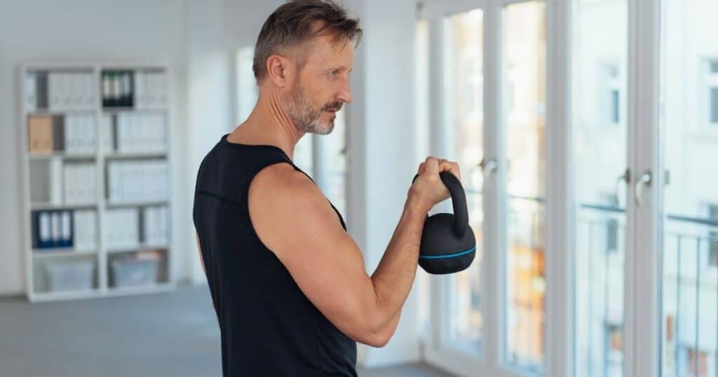 Weight Lifting and Testosterone Levels | Mantality Health